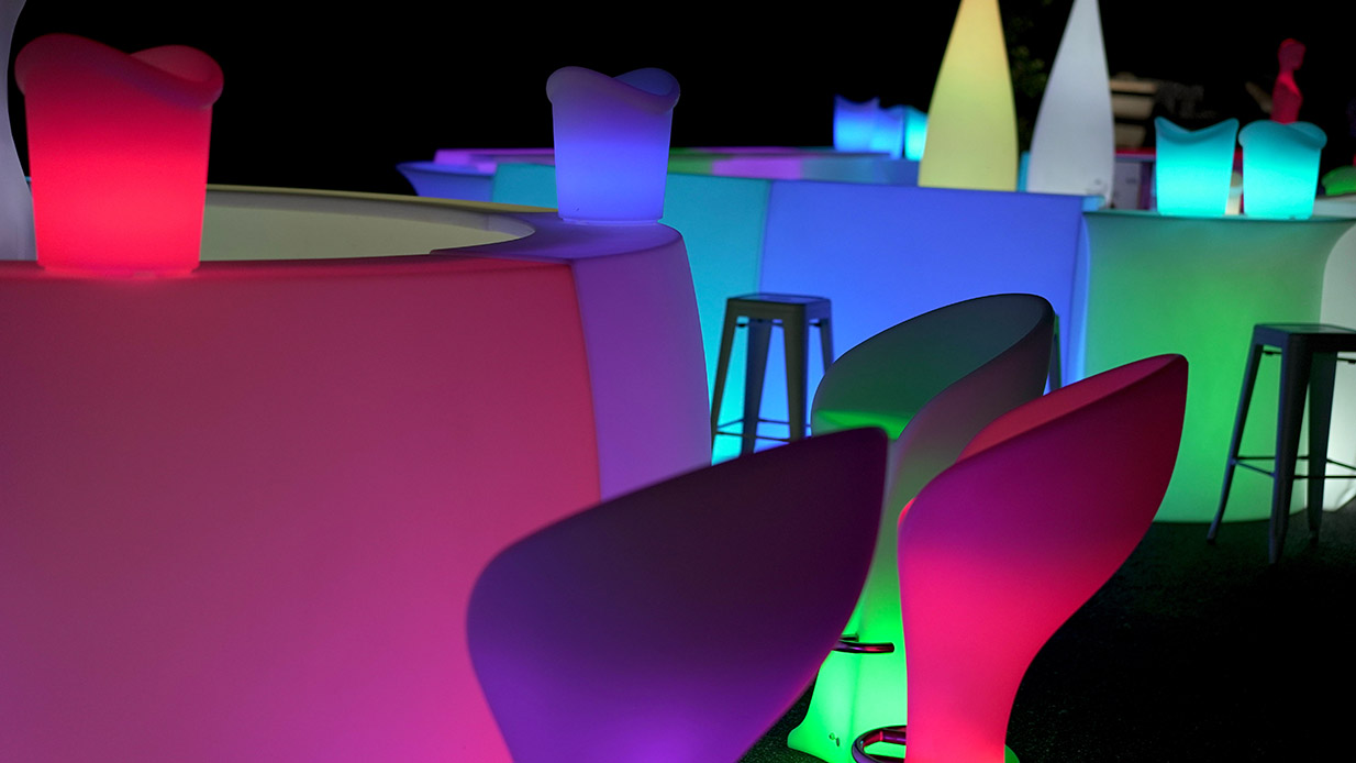 Light Up Furniture Rental – LIGHT UP – LED – GLOW Furniture Rental Florida.
